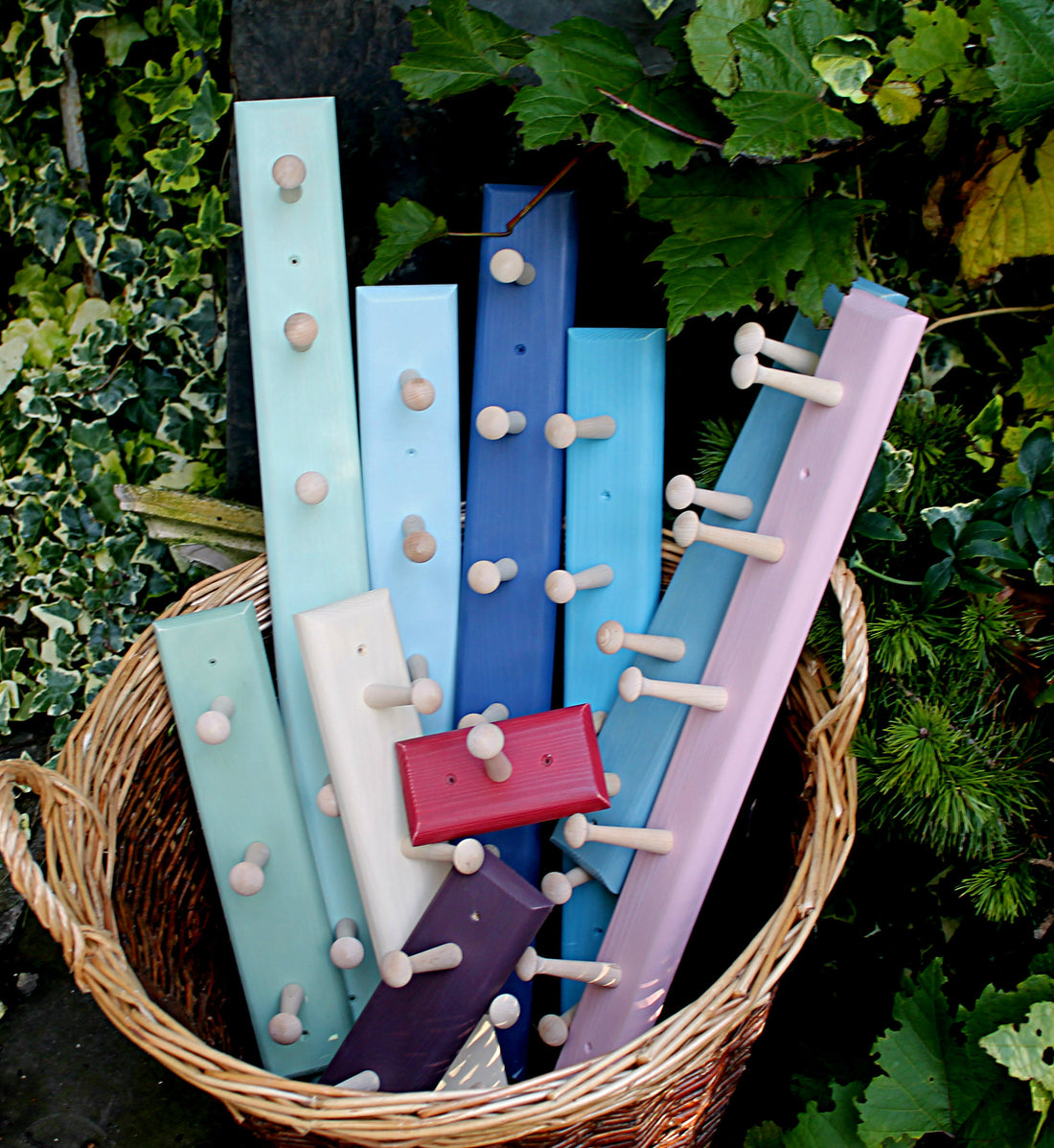 Shaker Peg Rail 6 to 10 Extra-Long Wooden Pegs for Wall Storage ...